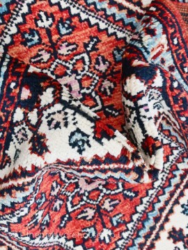 Abshar Qashqai Pink bordered Hand-Knotted Wool Traditional Luxury Rug ...